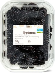 Buy Product Red fruits & berries • Migros